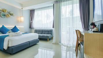 Estúdio Deluxe, vista para a colina | Roupa de alta qualidade, edredões de penas, camas de colchão pillowtop