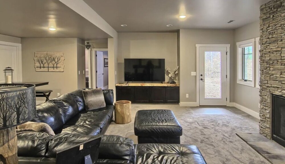 Beautiful Mountain Home, Ski In\/ski Out & Golf Within Boyne Mountain Resort - Michigan