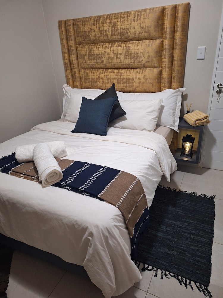 Apartment with WiFi and Swimming pool in the prime of Midrand ...