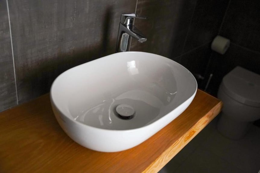 'Joyfül Accomodation Camera 1' Met Wi-fi En Airconditioning - Noli