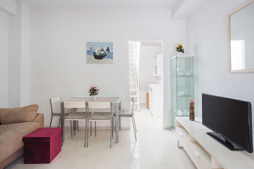 Casa De Vacaciones 'Casita Gandia Playa' Con Terraza Privada Y Aire Acondicionado - Daimuz