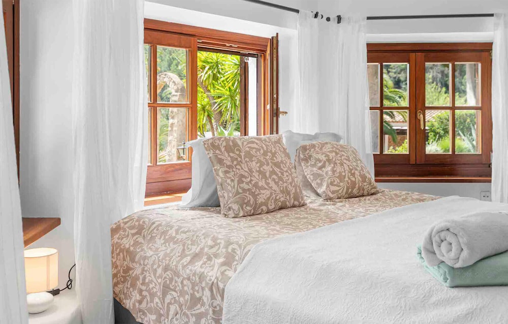 Stunning Home In Esporles - Palma