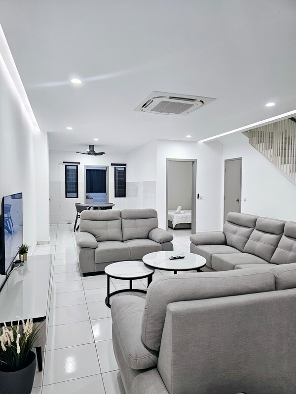 Hm Residence - Setia Alam