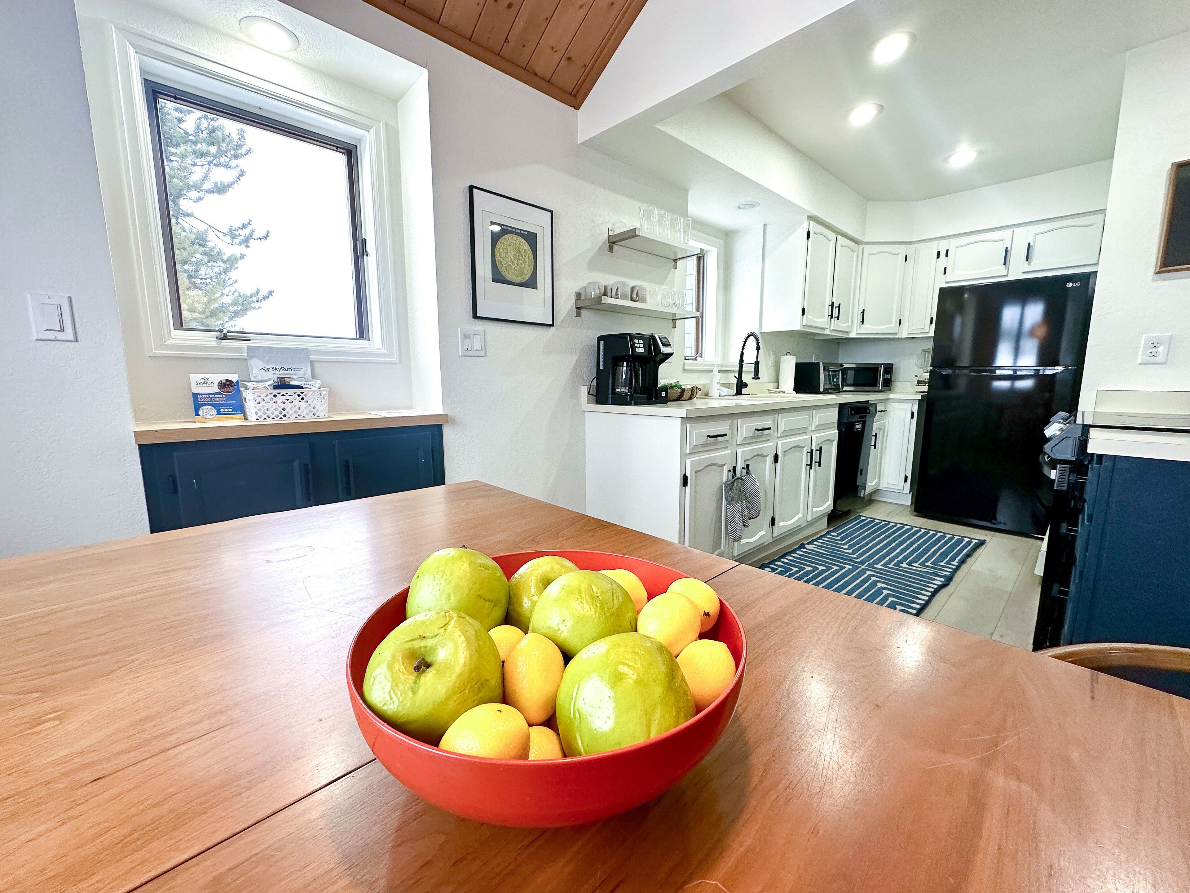 Casa de Férias, 3 quartos | Cozinha privada | Um frigorífico, um forno, uma cafeteira/bule, uma torradeira 
