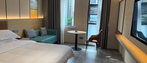 Quarto Individual Comfort, Vista para a cidade | Wi-fi grátis, roupa de cama fornecida