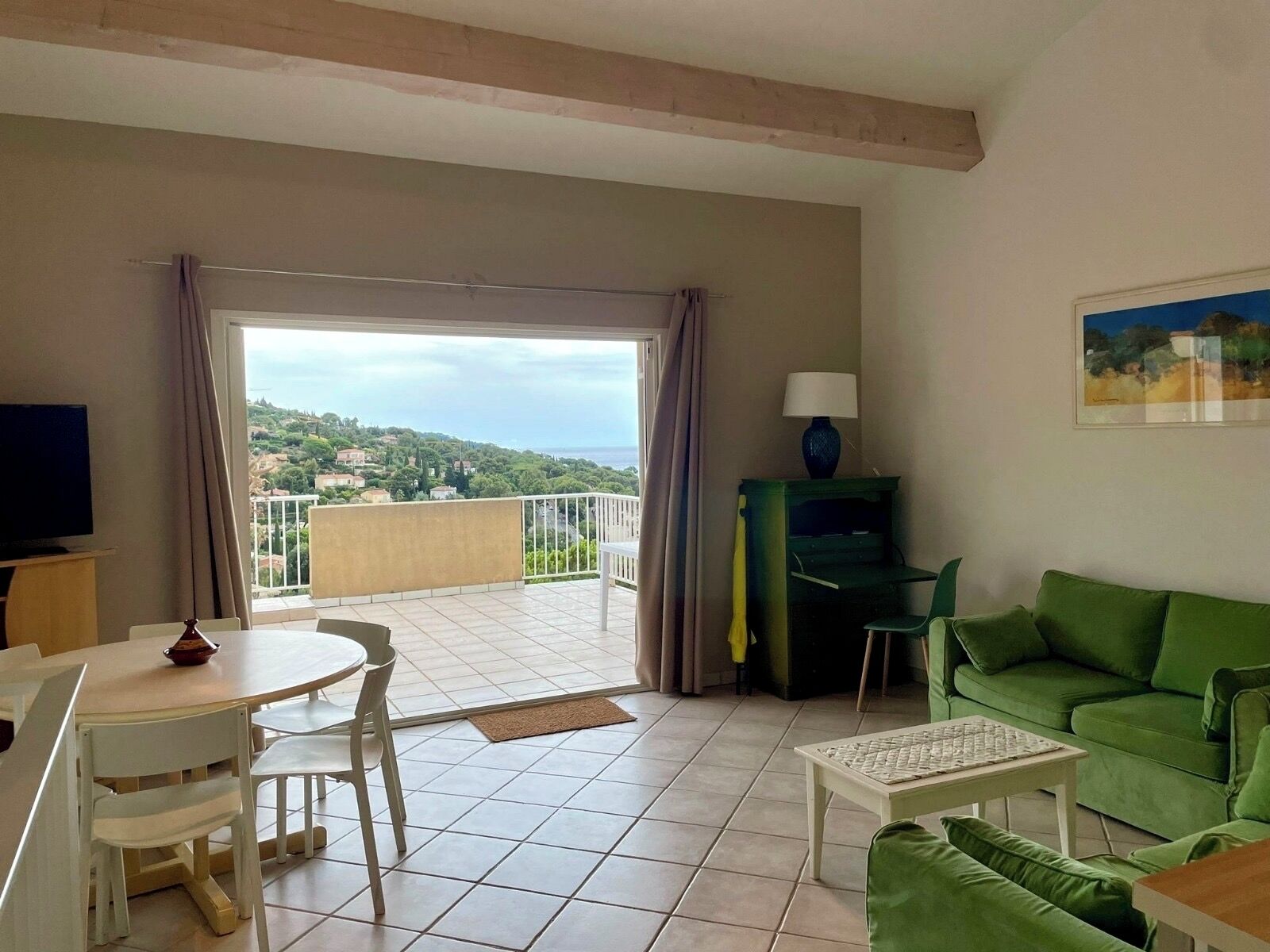 Appartement N°2 Duplex Proche De La Plage - Vue Mer + Terrasse - Le Lavandou
