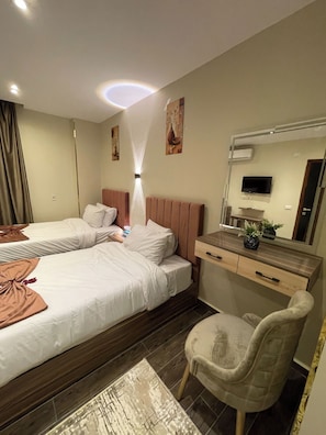 1 quarto, individualmente decorados, individualmente mobiliados