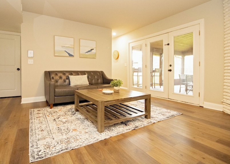 Charming 4-bedroom Beautiful Lakefront W/ Kayaks - Old Hickory Haven - Gallatin, TN