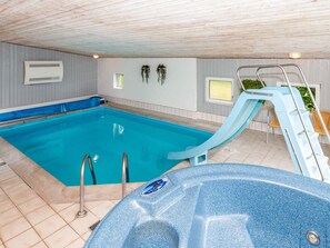 Casa | Piscina | Piscina interior, piscina exterior 