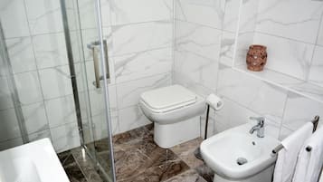 Quarto Clássico | Casa de banho