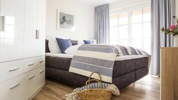 Casa | 3 quartos, individualmente mobiliados, ferros/tábuas de passar roupa