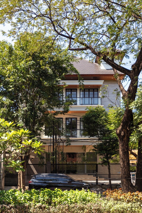 파자 홈즈 - 수라바야