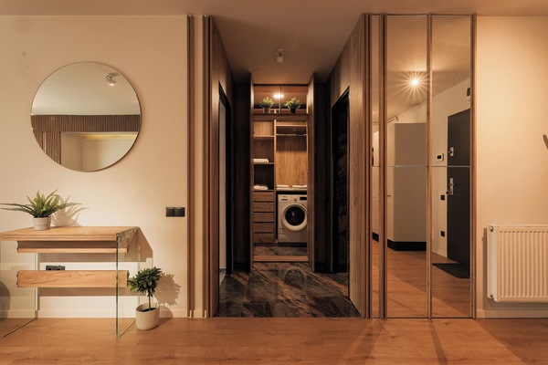 Apartamento empresarial, sacada, vista para o jardim | Área de estar | TV de tela plana