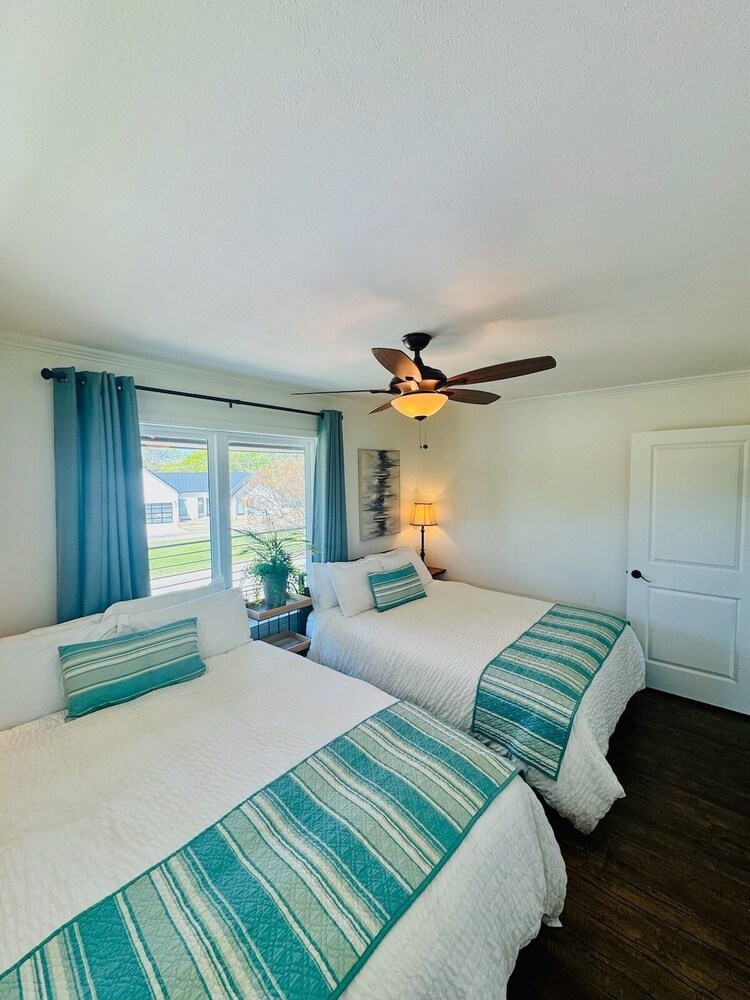 Lakeview Lodge- Beach Access! - Lake Texoma