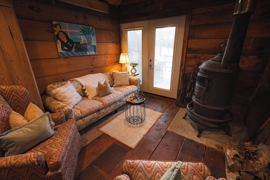 Beautiful Country Cabin With Hot Tub And Outdoor Shower In Londonderry - Vermont