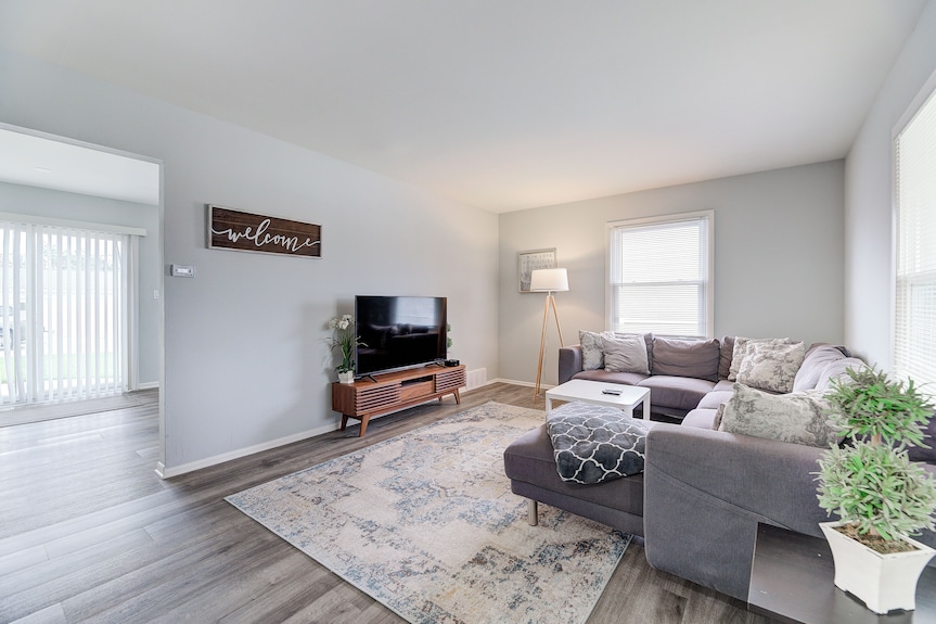 Comfortable 3 Bedroom With King Bed In Waukesha - 워키쇼