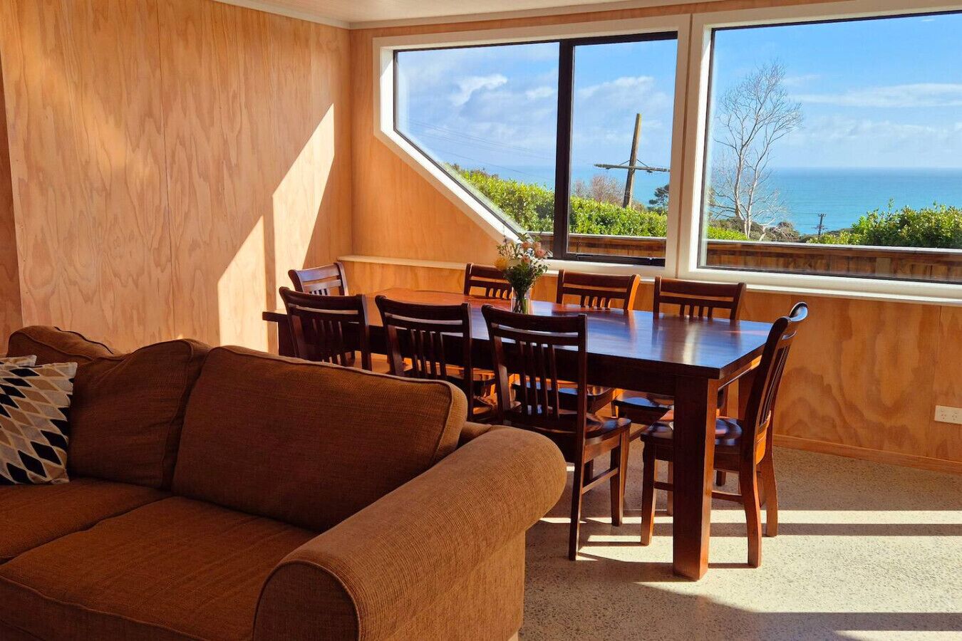 Tawa Whare Ocean Views - Raglan