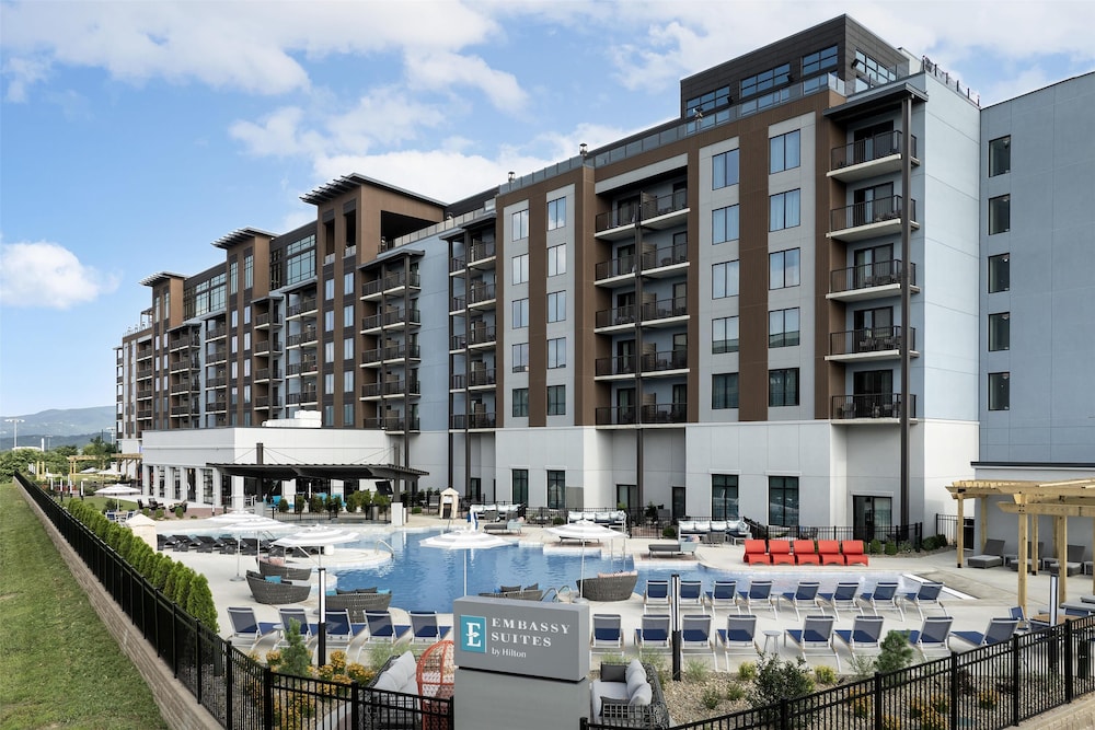 Embassy Suites By Hilton Pigeon Forge Resort - Sevierville, TN