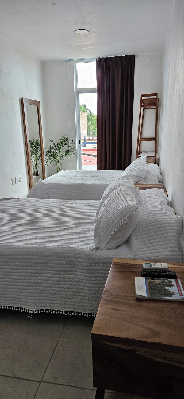 Hotel & Suites Punto Oriente - Tonalá