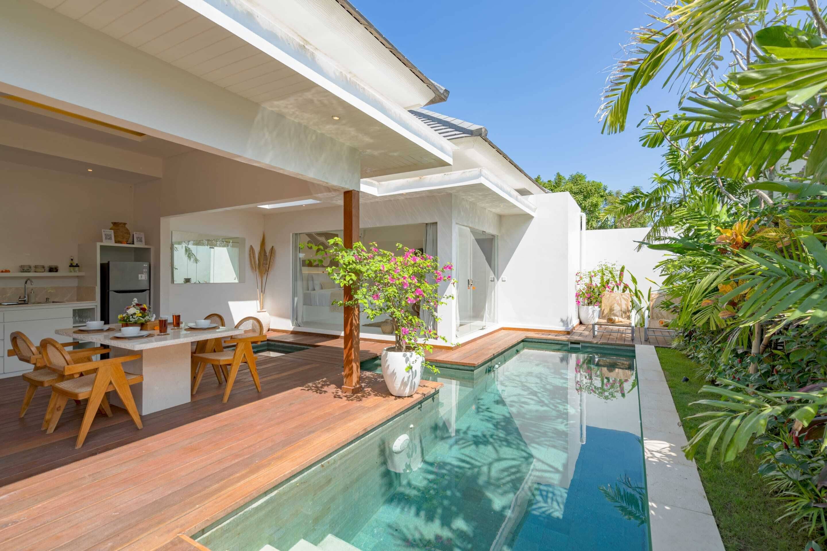 Vila básica | Piscina | Piscina externa