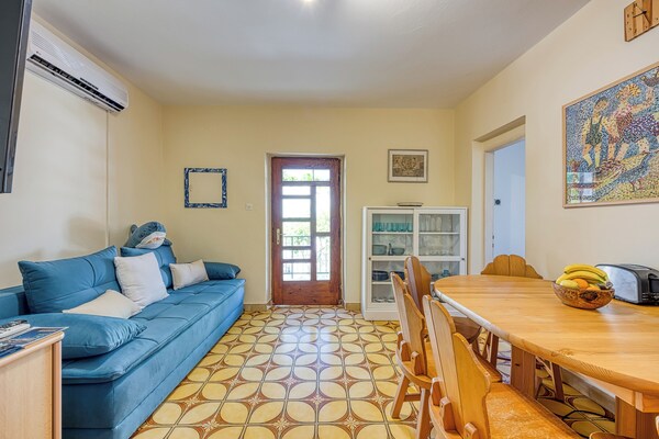Old Bay Leave Town Apartment - Mali Losinj