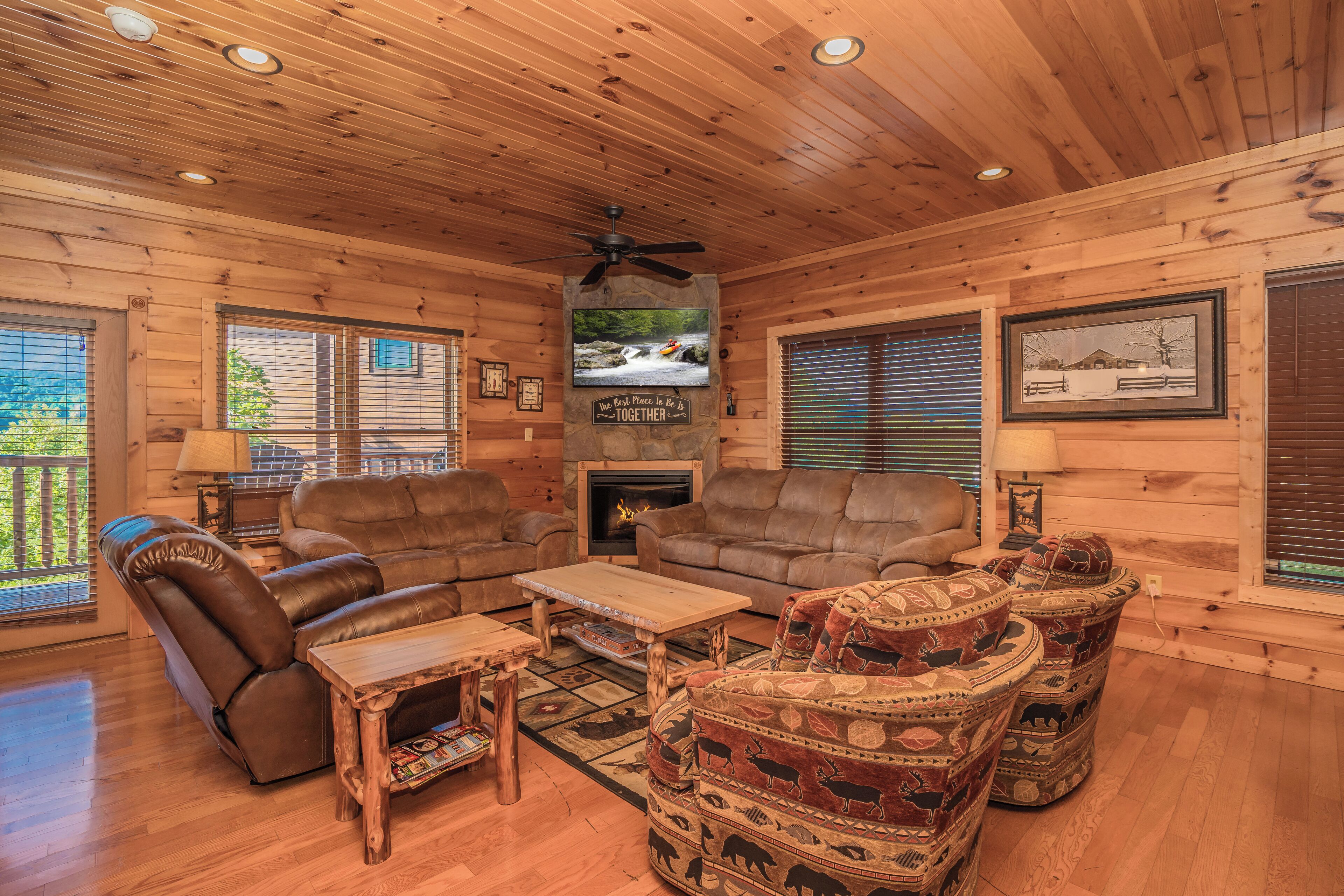 Gatmtnlodge: Spectacular Views, Theater, Games, Hot Tub, Wifi, Gatlinburg! - Gatlinburg, TN