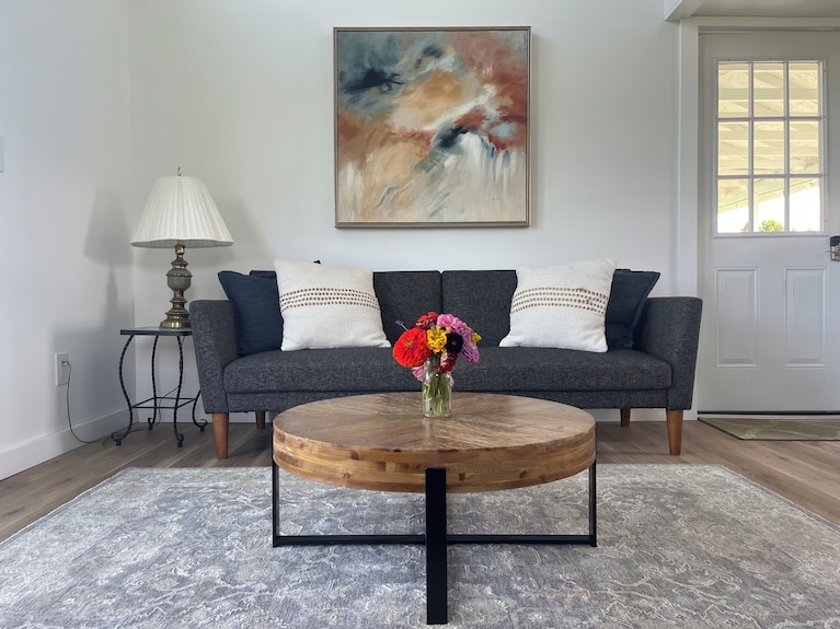 Finger Lakes Pondside Haven - Seneca Lake, NY