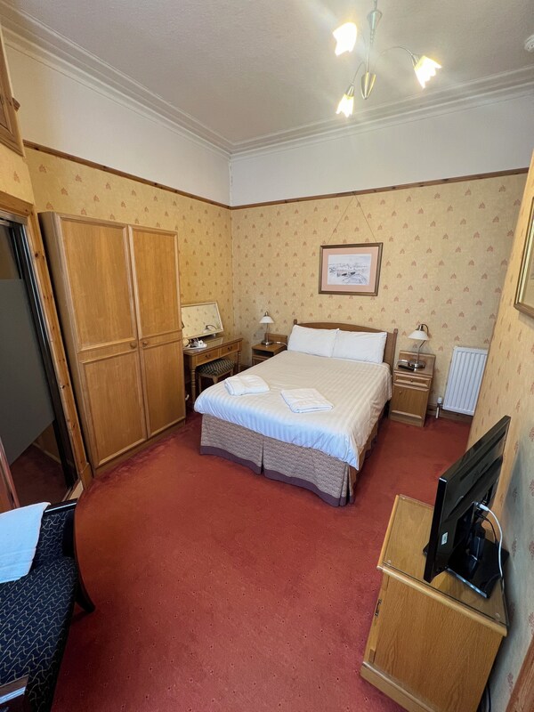 Butlers Guest House - Aberdeen