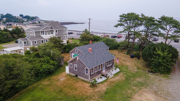 Vintage Cottage That Sleeps 8 In Amazing North Hampton Beach Location With Wifi - New Hampshire