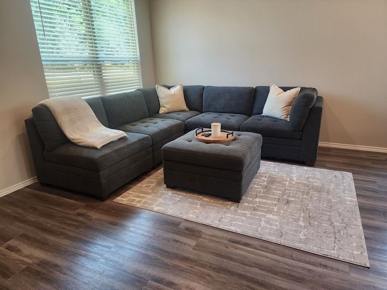 Spacious Retreat 5 Min From Lake Conroe! Sleeps 10, Near Woodlands-golf Courses - Magnolia, TX