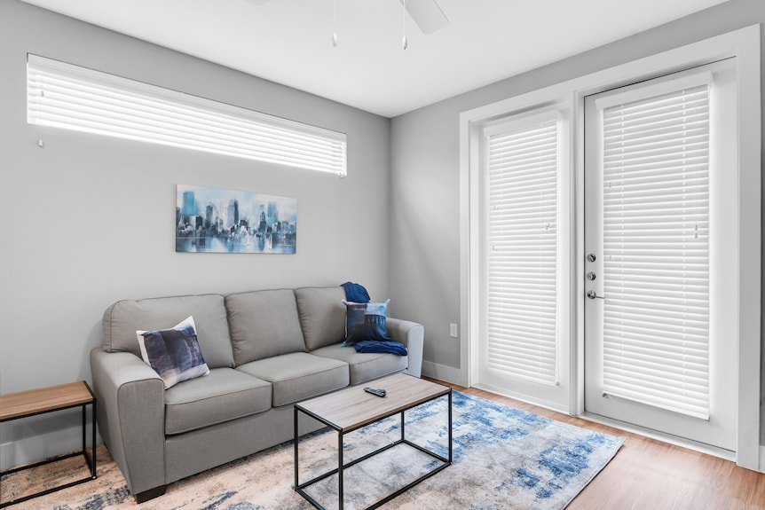 Swanky Cozy 1-bedroom Apartment W/fitness Room, Pool,wifi In Fabulous Fort Worth - Fort Worth, TX