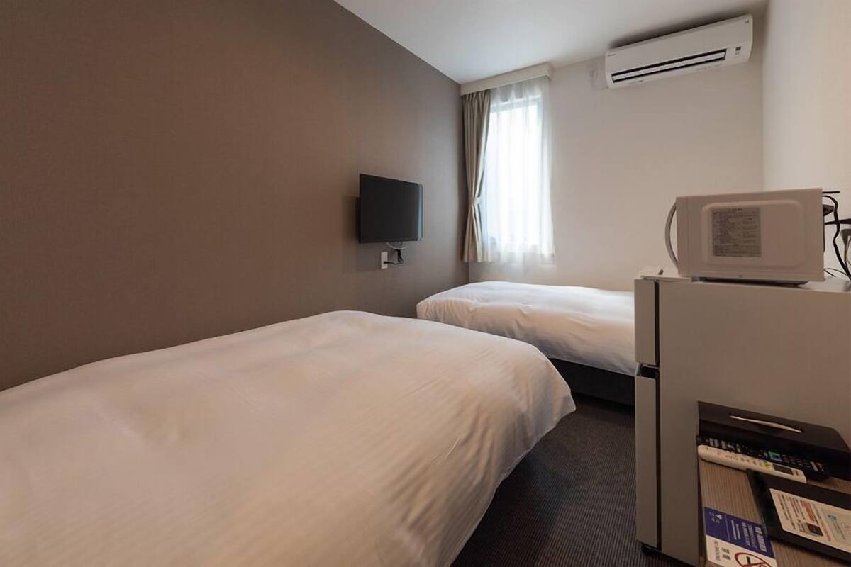 Wi-fi grátis, roupa de cama fornecida