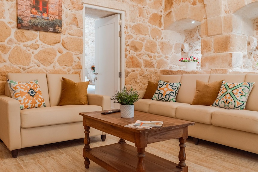 Villa Oliva Sleeps 8 With Gym - Malta