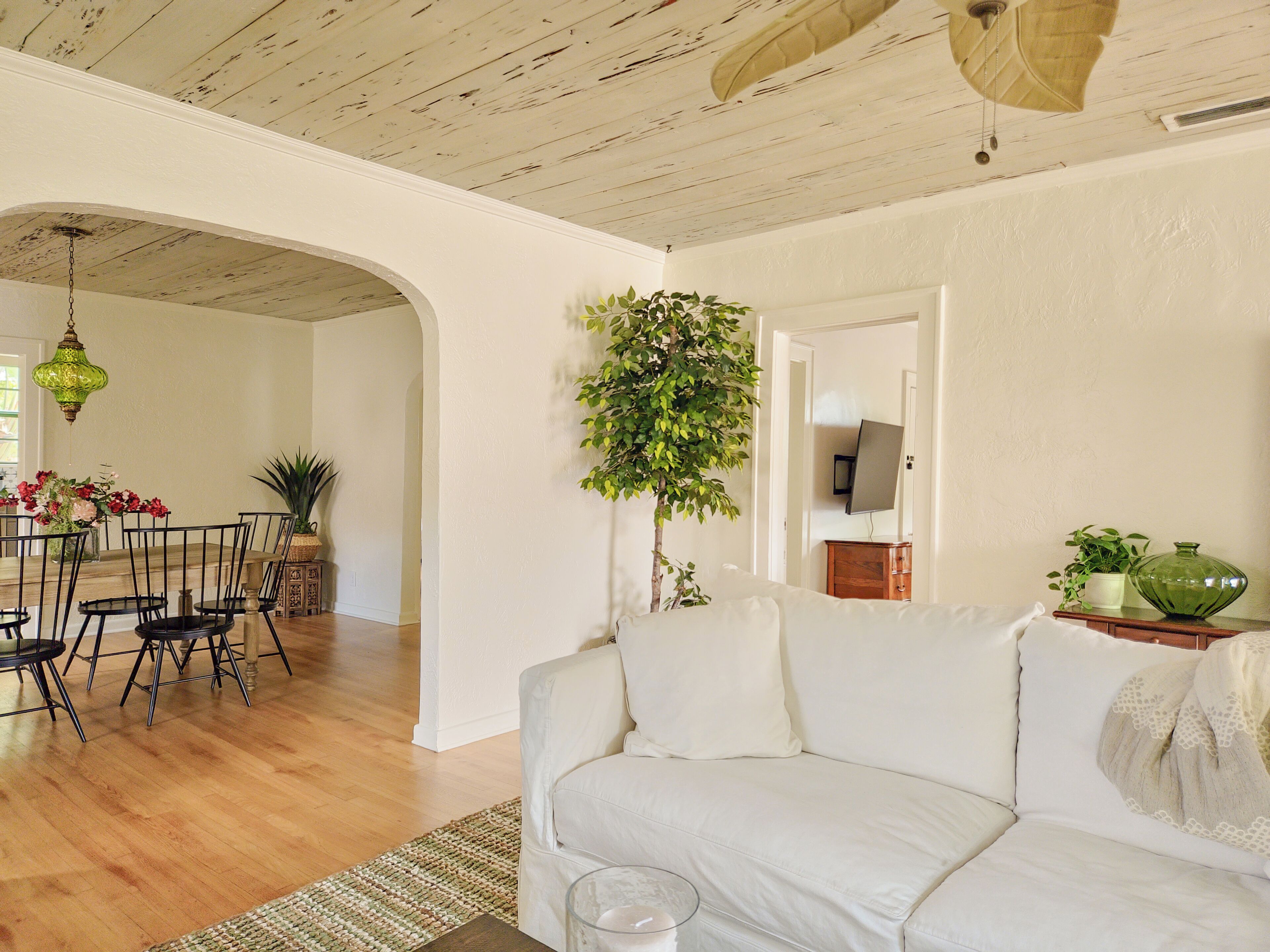 Pet Friendly Historic Spanish Style Home! - Palm Beach, FL