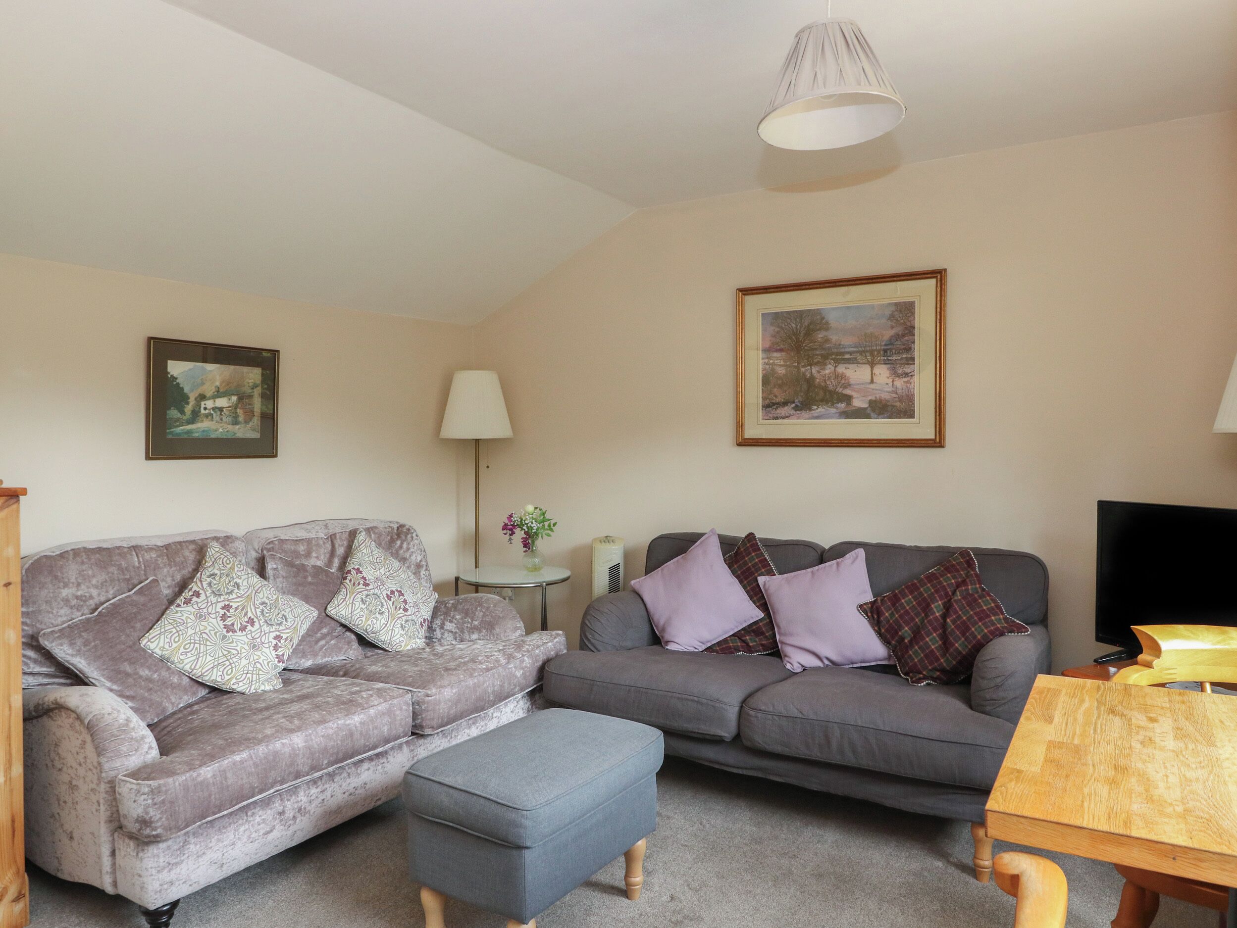 Garden Lodge, Romantic, With A Garden In Bridge Of Tilt - Blair Atholl