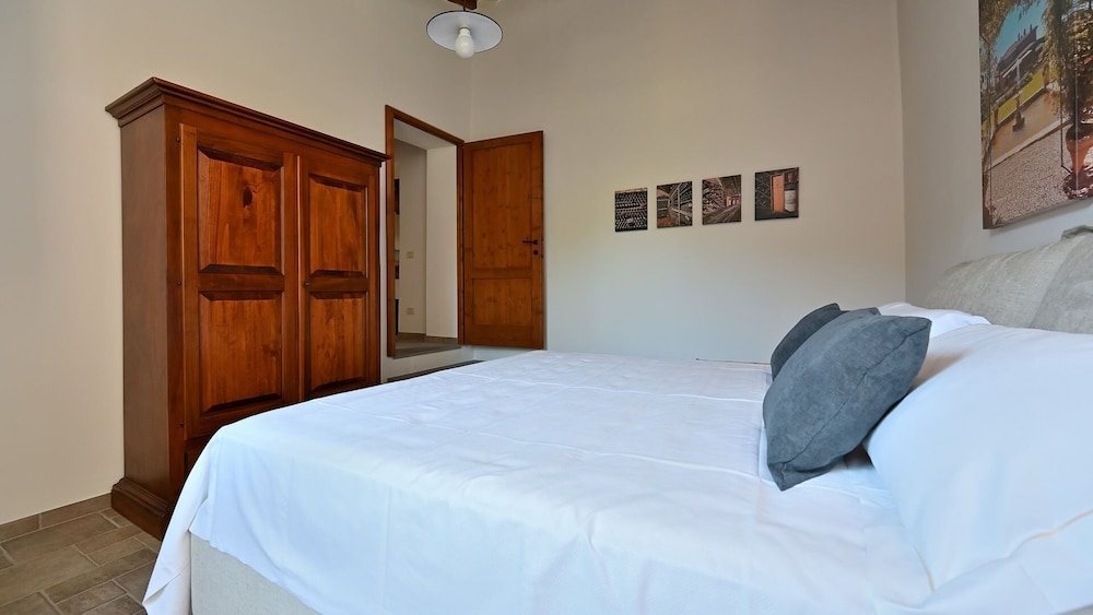 Casa Di Amici, San Sano, Gaiole In Chianti, Siena And Chianti - Radda in Chianti