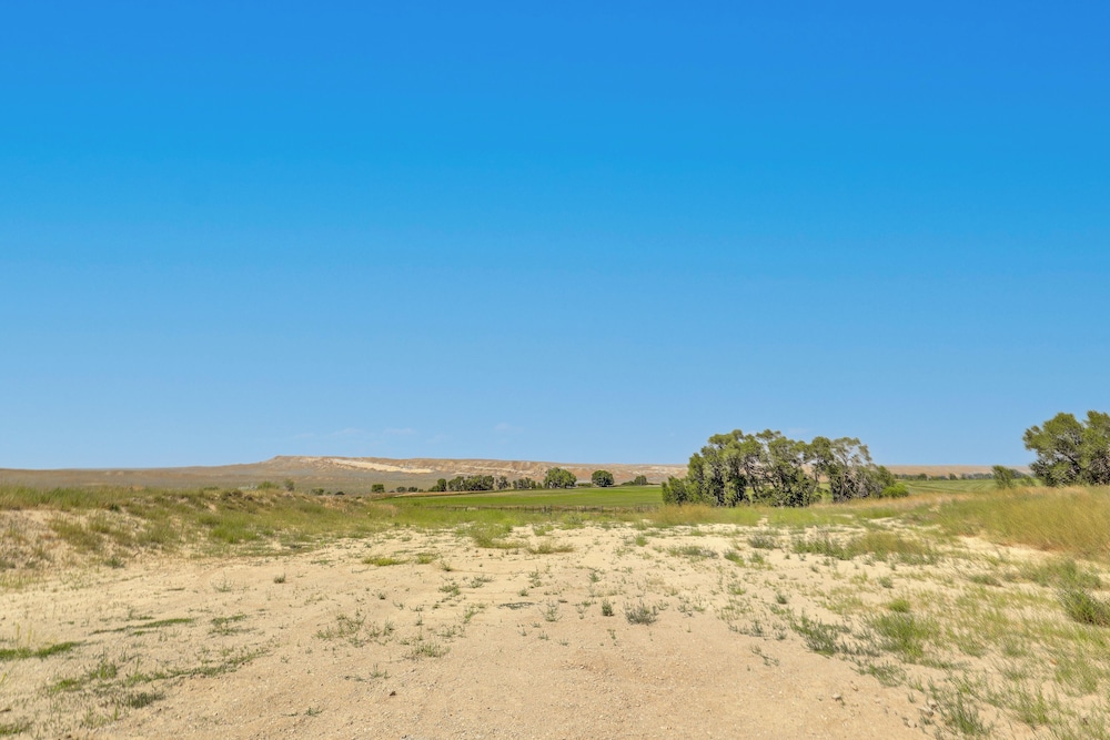 Mountain-view Retreat In Lander W/ Private Yard! - Lander, WY