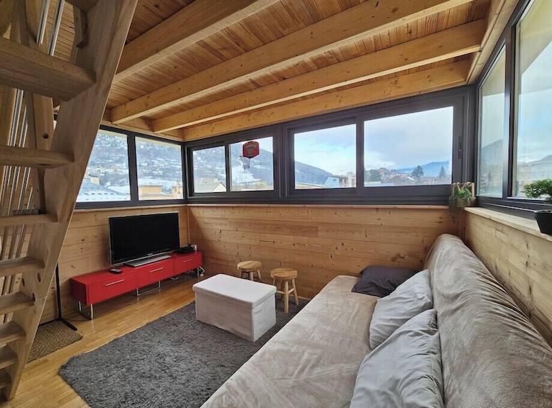 Duplex 3 Pièces Avec Balcon - Fort Dauphin