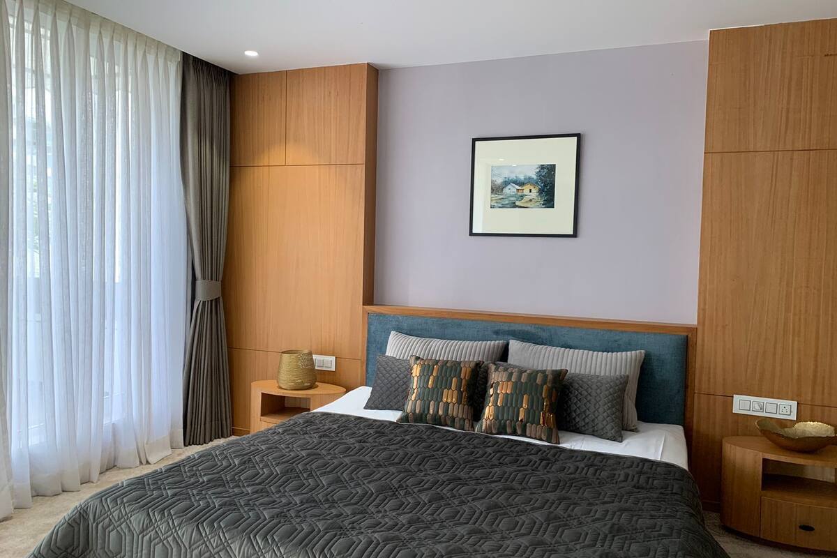 Quarto superior | Escrivaninha, quartos à prova de som, Wi-Fi de cortesia
