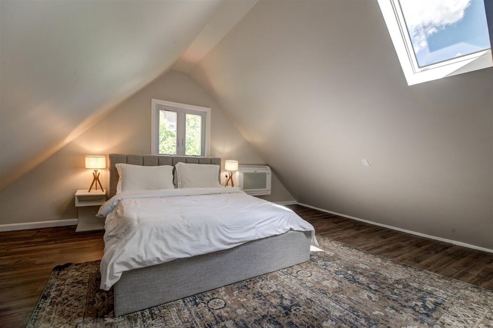 Nj Suburban Retreat - Direct Train To Nyc - Train Station Half A Mile Walk!! - New Jersey