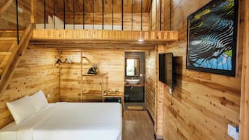 Quarto Quádruplo Familiar | Minibar, Wi-fi grátis, roupa de cama fornecida