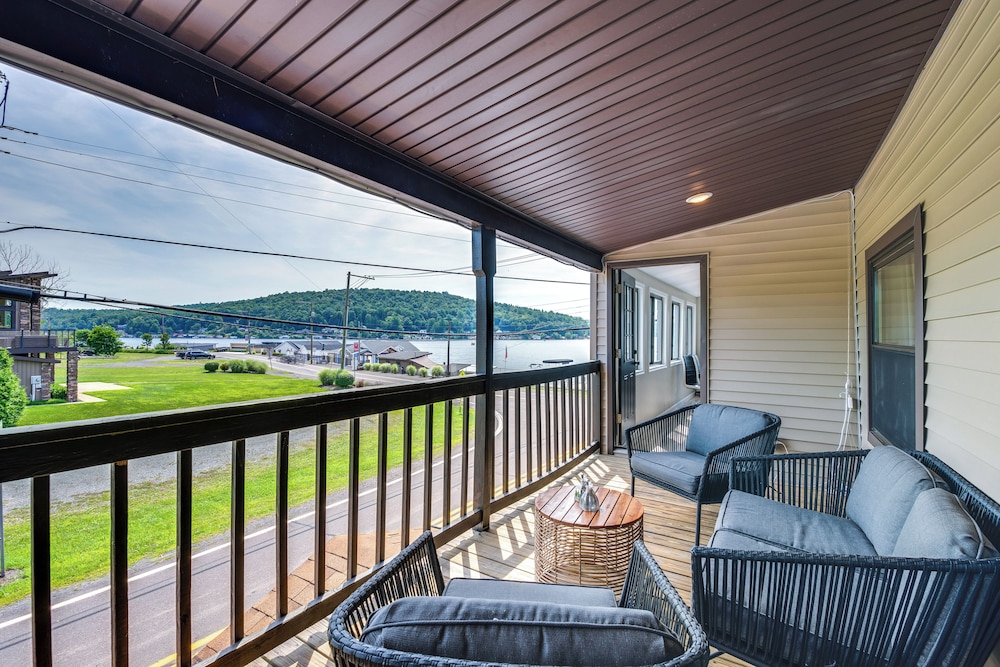 Modern Harveys Lake Apartment W/ Beach Access! - Harveys Lake, PA