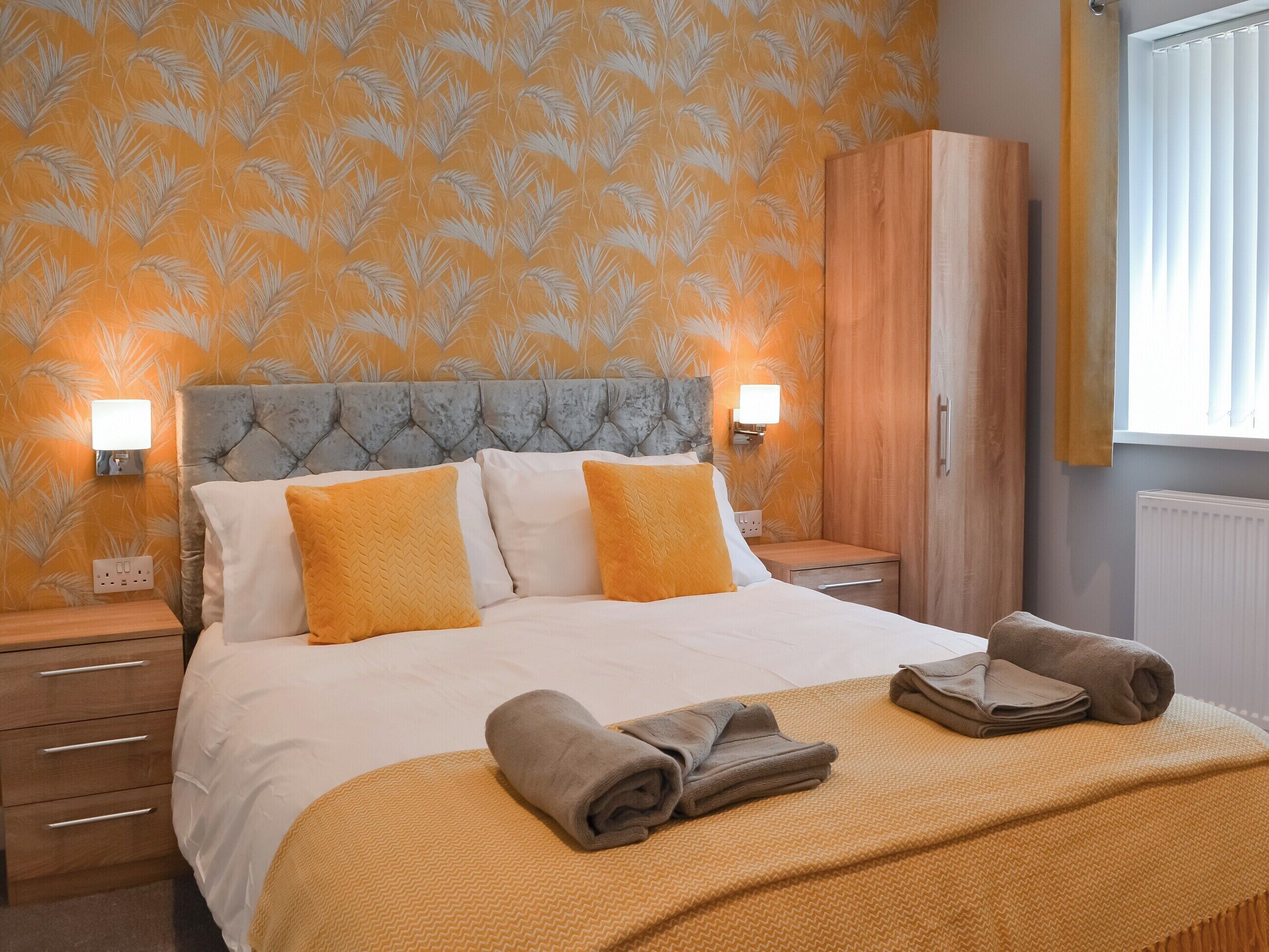 4 Bedroom Accommodation In Camerton, Near Hull - Withernsea