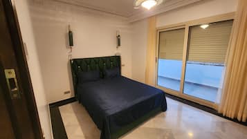4 quartos, ferros/tábuas de passar roupa, Wi-Fi de cortesia