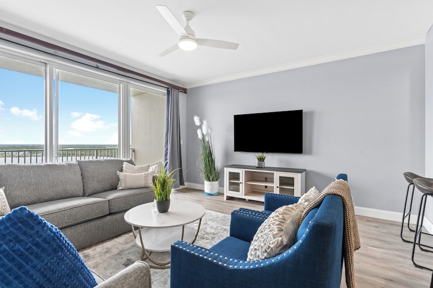 Family-friendly Stunning Condo With Pool & Lake Views Near Disney Park - Lake Buena Vista, FL