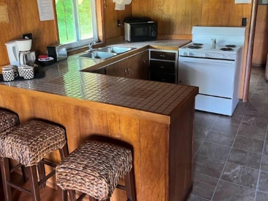 Chalé, vista para o vale | Cozinha privada | Minifrigorífico, um micro-ondas