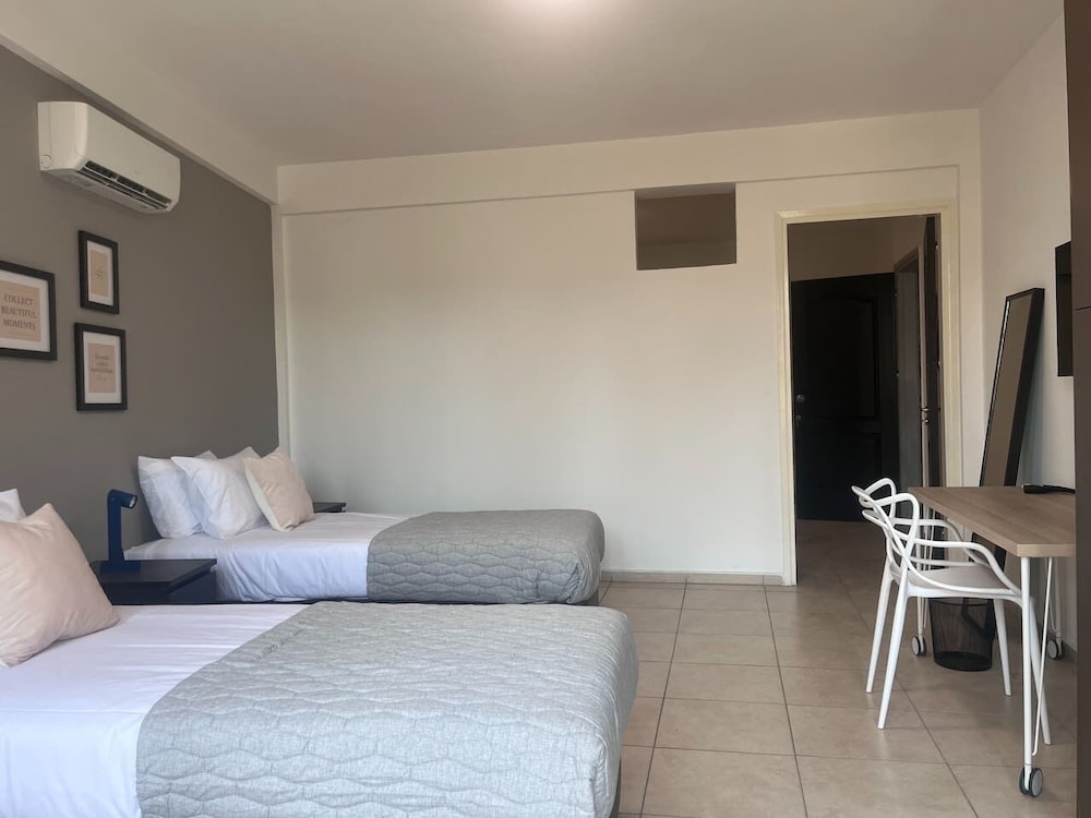 Phaedrus Living: Hoopoe Residencies 205 - Nikosia