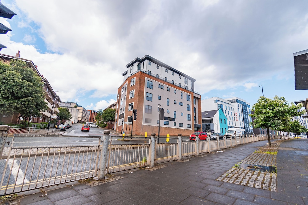 Two Bedroom Newcastle City Quayside Apartment - Newcastle upon Tyne