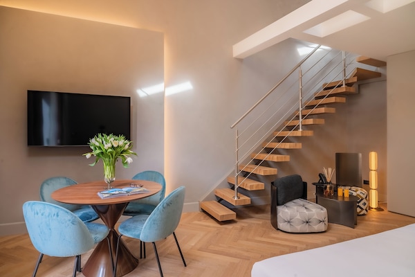 Suite | Sala de estar | Smart TV de 40 polegadas com canais digitais
