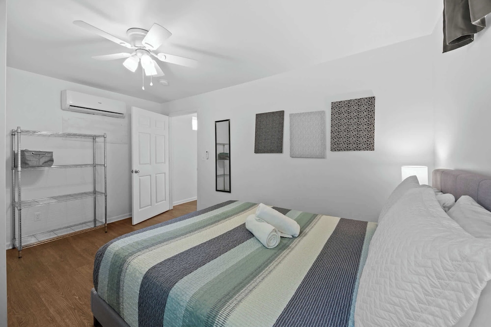 2-UNIT Eco Container Stay for Couples & Small Fam! - Louisville | Vrbo